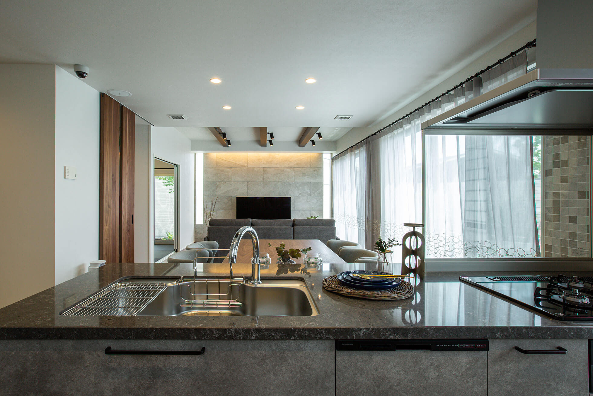 憧れを最も美しく | AREX/アーレックス